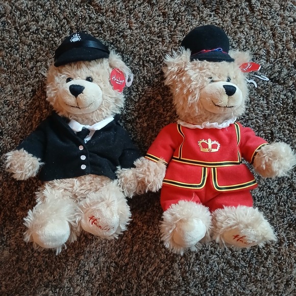 Toys | Plush Hamleys 1 Light Brown Bears In London Guard Uniform Police ...